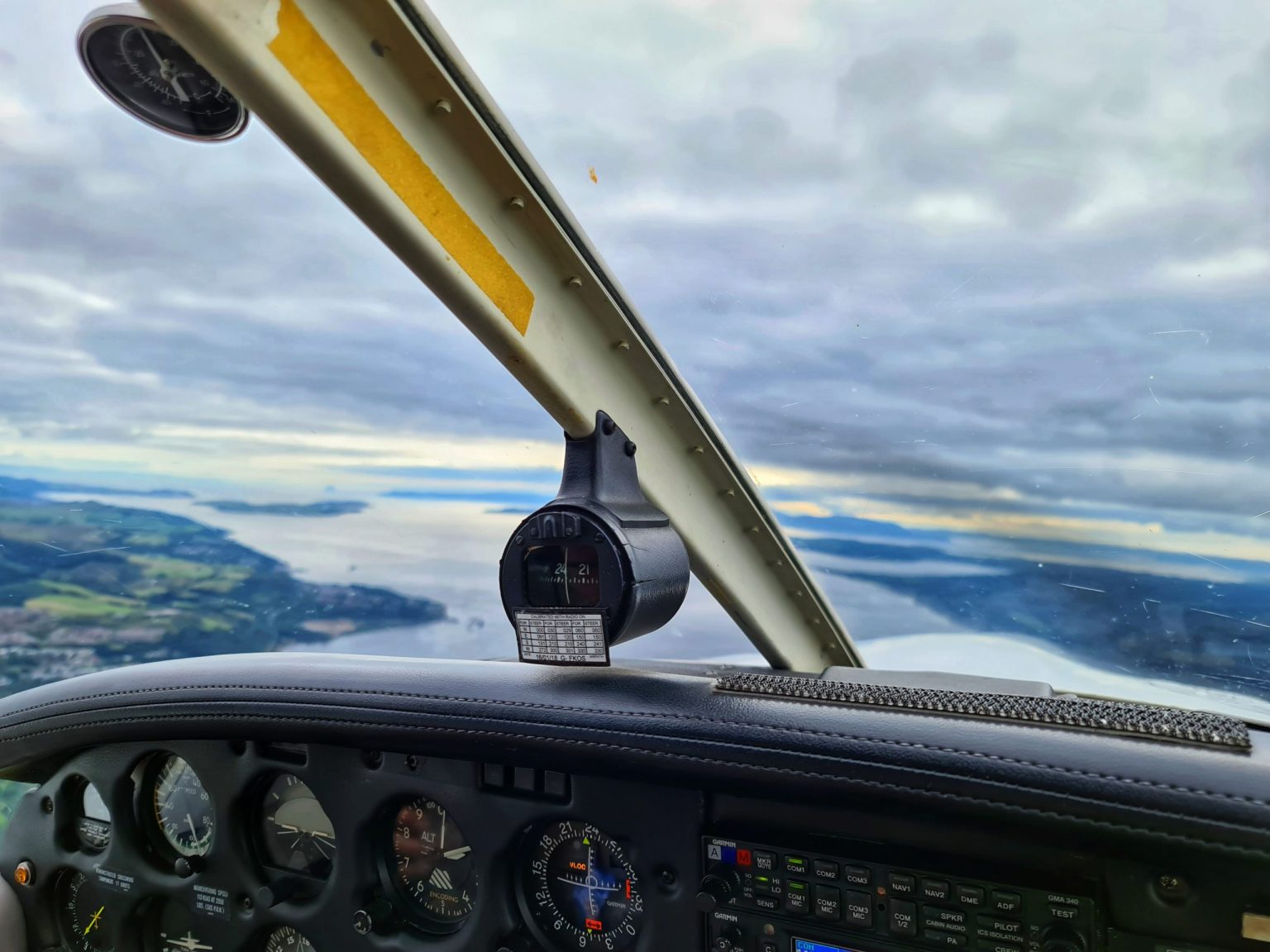 Glasgow Flying Club – Glasgow's oldest flight & pilot training school.